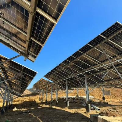 Cina Struttura in acciaio e componenti in alluminio la combinazione perfetta per i supporti di montaggio dei pannelli solari in vendita