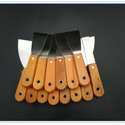 China DIY Stainless Steel Putty Scraper Tool Kit with 15cm 30cm 45cm Blades Plastic Handle for sale