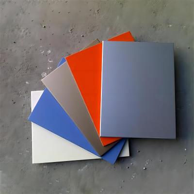 China Polietileno Altamente Clorado Primer Vermelho de Ferro A Solução Perfeita para Ferro Vermelho de Aço à venda