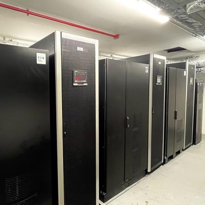中国 Eaton 93PR 15kVA 15kW 80KVA 80KW 380Vac 3相ダブル変換オンラインタワーUPS 販売のため
