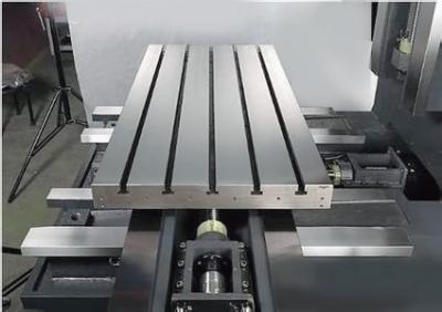 Китай 3 оси Вертикальный обрабатывающий центр SV856L Syntec Controller Экономичный Вертикальный обрабатывающий центр продается