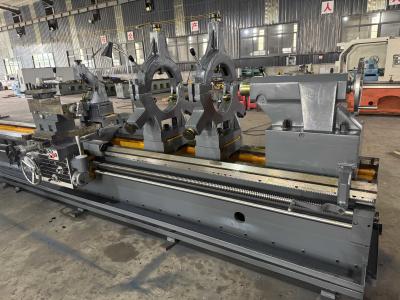 China 12 m Bodenmaschine Schwerlast-Horizontale Drehmaschine CW6180F Universaldrehmaschine zu verkaufen