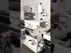 Máquina de torno horizontal de trabalho pesado CW61125D/12m Carga de 6T Diâmetro de furo de fuso 120mm