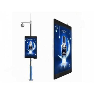 Cina Outdoor Roadside Light Poles Displaying Full Color Led Signs Large Screen in vendita