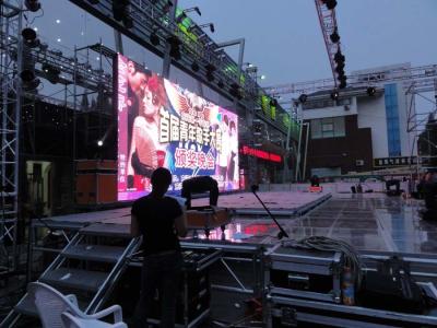Cina 500x500 Cabinet Hanging LED Video Wall outdoor P2.6 P3.91 P4.81 in vendita