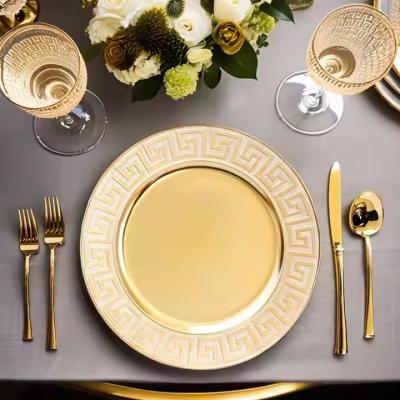 China Acrylic plastic serving plates disposable gold round plastic charger plates wedding event decoration for sale