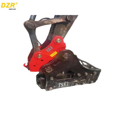 China DG200K DG300K Hydraulic Quick Hitch Coupler 460mm-620mm Length For 1.7-48 Ton Excavator for sale