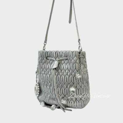 China Silver Quilted Leather Bucket Second Hand Miu Miu Bag Used Crossbody Bags Authentic for sale