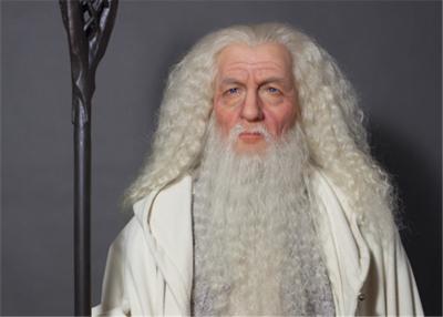 China Figuras de acción del silicón de Gandalf/figura de cera modificada para requisitos particulares viva realista moderna del silicón en venta