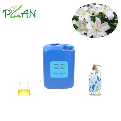 Cina Olio naturale di fiori per il lavaggio del corpo profumi di giglio olio profumo olio essenziale in vendita