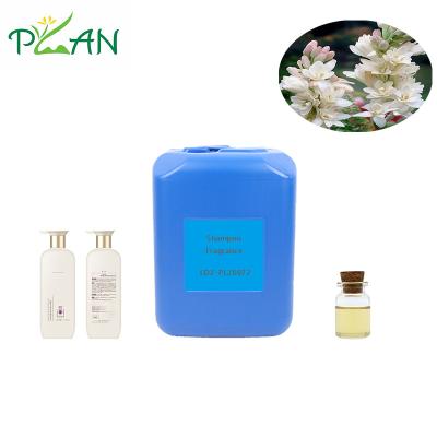 Cina Olio essenziale di Tuberose di alta purezza per la produzione di shampoo in vendita