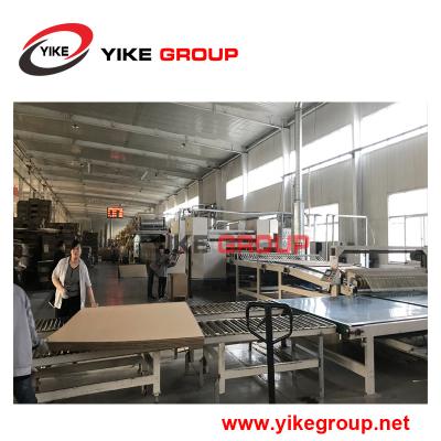 Cina WJ-250-2500 Five Layer Corrugated Cardboard Production Line From YIKE GROUP in vendita