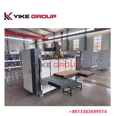 China Semi-Auto 600 spijkers / minuut Eén stuk gegolfde kartonnen doos naaimachine Te koop