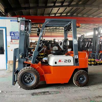 China Duplex 3m mast 2 ton Diesel lift truck Chinese motor zijdelingse schakelaar Gele kleur Te koop