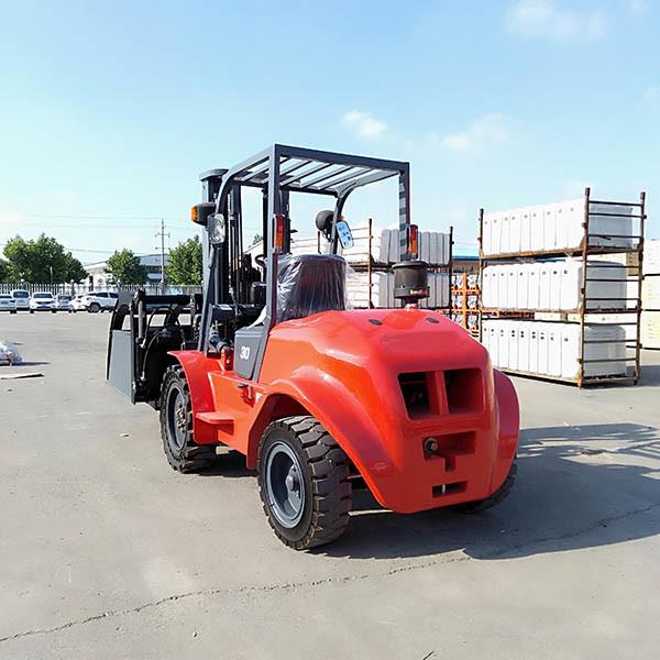 FR30 Small Off Road Forklift 3000kg Two Wheel Drive Rough Terrain Forklift