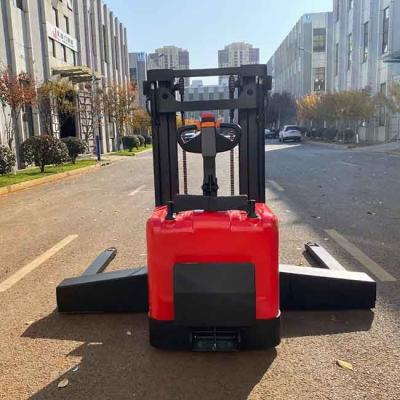 China Empilhadeira elétrica de estacionamento de armazenamento contrabalança empilhadeira de paletes 2 toneladas à venda