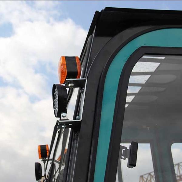 3500 kg All Terrain Fork Truck Motore ISUZU Trasmissione automatica