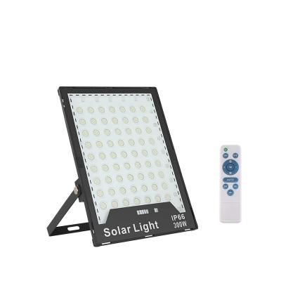 China 4-6 Hours Charging Time Remote Control 100w-400w SOLAR LED Flood Lights Used In Public And Garden for sale