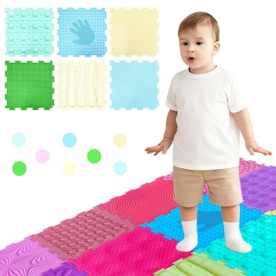 China Customized Logo Tactile Finger Pressure Foot Massage Silicone Mat Kids Sensory Training Durable Portable Lightweight for sale