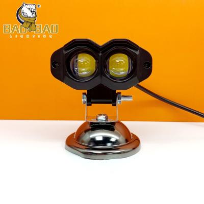 Cina 2 Occhi Corpo di plastica 12V Bianco Giallo Doppio Colore Mini lampeggiante luce di nebbia di guida Per parti di biciclette in vendita