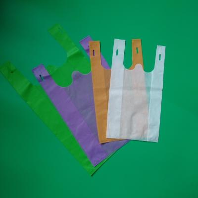 China Eco-friendly non woven shopping bag in different colors,T-shirt style for sale