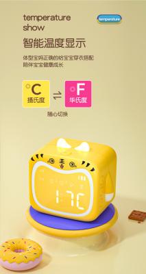 Cina 12 / esposizione di Tiger Alarm Clock With Power del fumetto di 24H Digital in vendita