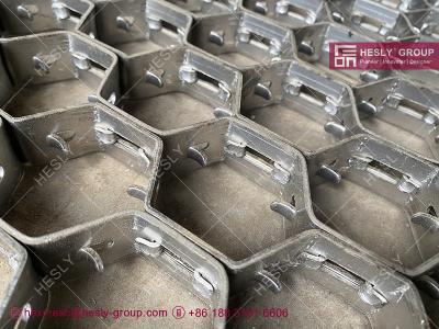 China Refractory Hexsteel | 310S stainless Steel | 1" deep | 2" hexagonal hole | 500X1000mm - HESLY CHINA for sale