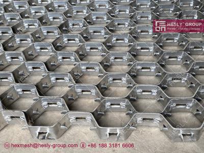 China Z6CNT18.10 Hexmetal for Refractory Cat Crackers Lining | Lance Style | 1" x 14 gauge | 2" hexagonal hole for sale
