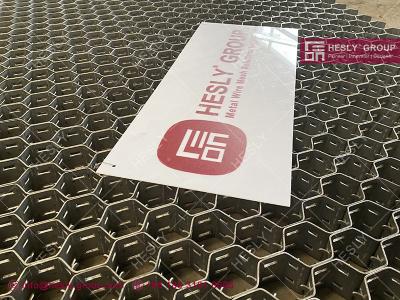 China 321 stainless steel hexmetal | Double Clench Bonding | 14gaX2"X2" | HESLY Brand | China Factory Sales for sale
