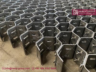 China 321 stainless steel hexmetal | Double Clench Bonding | 14gaX2"X2" | HESLY Brand | China Factory Sales for sale
