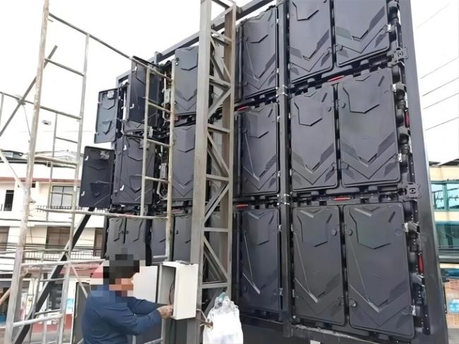 P4mm P5mm Outdoor Advertising LED Display High Brightness High Refresh Rate 5