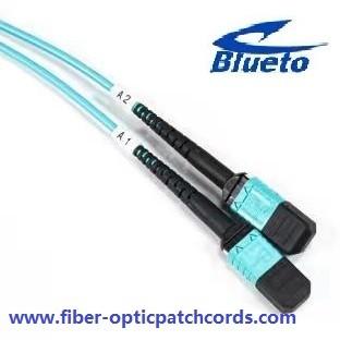 Cina MPO cavo di toppa di modo dei saltatori 9.0mm OD della fibra del centro OM3 di MPO 48 al multi in vendita