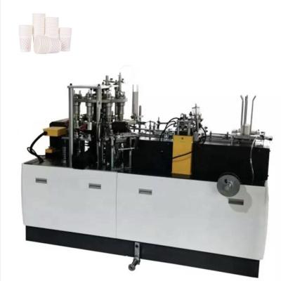 Cina 50HZ una tazza di carta eliminabile completamente automatica ad alta velocità di 4 chilowatt che fa macchina in vendita