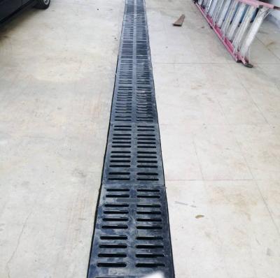 China En124 F900 Rectangular Ductile Airport Rainwater Gully Grating With Frames for sale