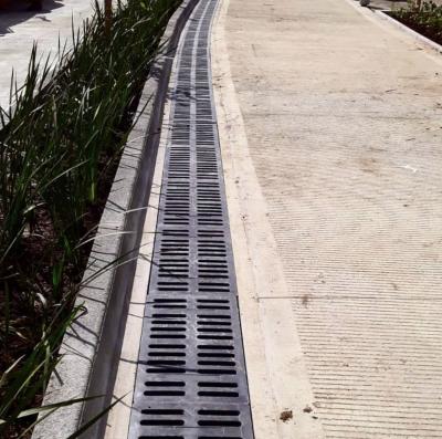 China Commercial Safety Drain Channel Grating With 50mm Grating Height And Composite Material for sale