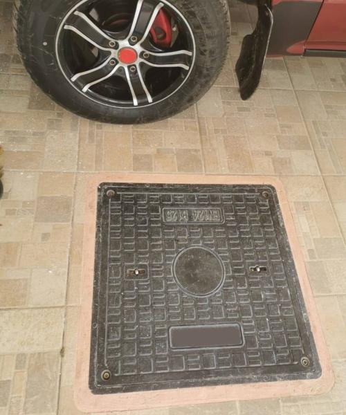 Quality Anti Corrosive SMC Square Man Hole Cover For Chemical And Industrial Plants for sale