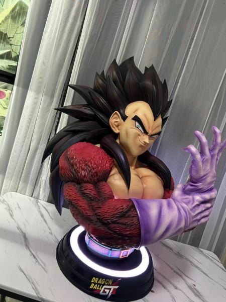 Quality Dragon Ball Action Character Sculpture of Vegeta and Goku in Life Size for Home for sale