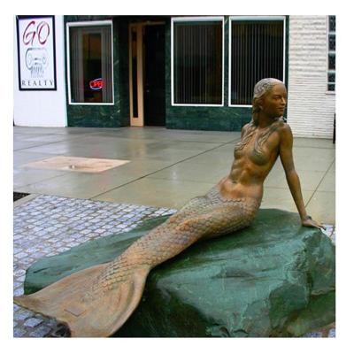 China Custom Famous Mermaid Statue Lost Wax Bronze Mermaid Water Feature Sculpture For Home Pool Decoration for sale