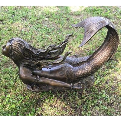 China Custom Famous Mermaid Statue Lost Wax Bronze Mermaid Water Feature Sculpture For Home Pool Decoration for sale