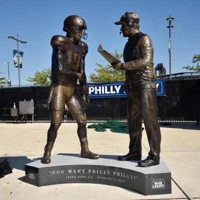 China Custom High Quality Art Hand Casting Life Size Bronze Baseball Winner Sculpture Oscar Charleston statue for sale