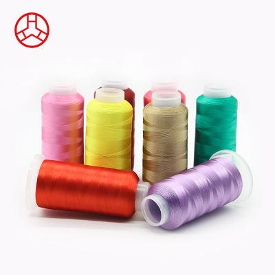 Cina 150D/2 100% filo ricamato in poliestere per la macchina 5000m Peso 160g in colori misti in vendita