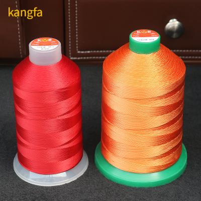 Cina 450 g di peso/cone filo di cucitura in poliestere ad alta tenacità con materiale 100% poliestere in vendita