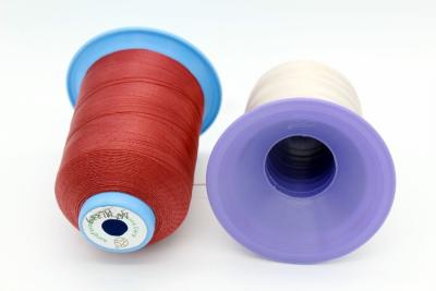 China Gewicht g/bal 115G Hoge sterkte 210D/3 Nylon Naaidraad Draad met een diameter van 0,32 mm Te koop