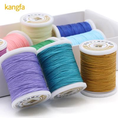 Cina Tessitura 100% poliestere cera piatta cuoio cucito a mano con cera filo di cucitura in poliestere ad alta resistenza 0,8 mm 150D in vendita