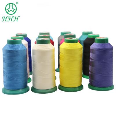 China 115 g zwart tex 70 nylon draad voor decoratieve gordel naaien 210D/3 250g TKT40 3200 Yards Te koop
