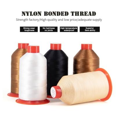 Cina 3000M TRSSOMABOND Thread 40S Nylon Diversi colori Filati ben legati Numero di filati 210D/3 in vendita