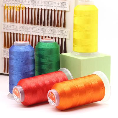 Cina Basso rimpicciolamento Vari colori confezioni di filo di ricamo in poliestere 5000M per tutte le macchine in vendita