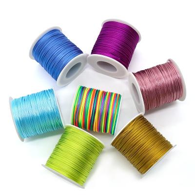 Cina 0.8mm filo di cordone di nylon protetto UV per la treccatura di braccialetti di macrame di nodo cinese in vendita