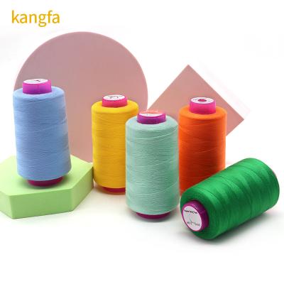 Cina 4 Grandi coni di fili di poliestere bianco per cucitura Quilting durevole OEM ODM accettato in vendita