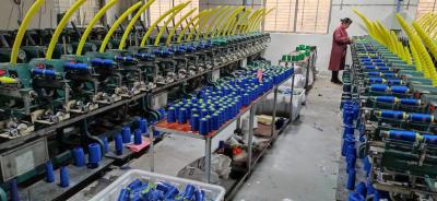 Cina 125G Boho Cone 100% filo di cucitura in poliestere 40/2 per progetti di maglia a mano in vendita